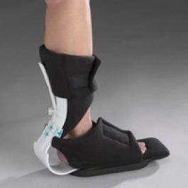 Posey Deluxe Podus Boot | Moisture Absorbing Orthowick Liner