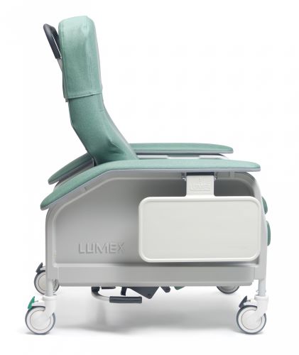 Graham-Field Lumex Deluxe Clinical Care Geri Chair Recliner with Tray ...